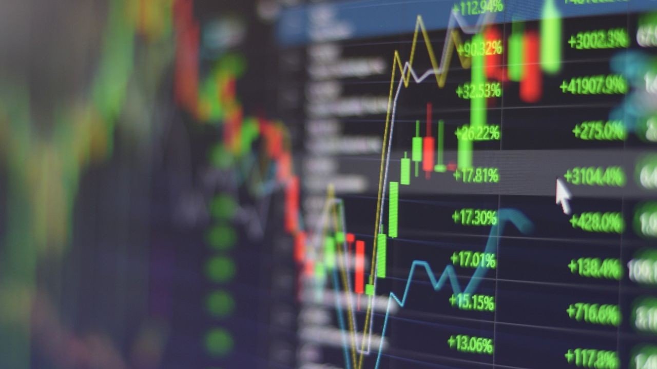 Trading mobile: les applications des plateformes les plus performantes ...